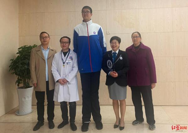 14-летний китайский школьник может стать обладателем рекорда Гиннеса ...